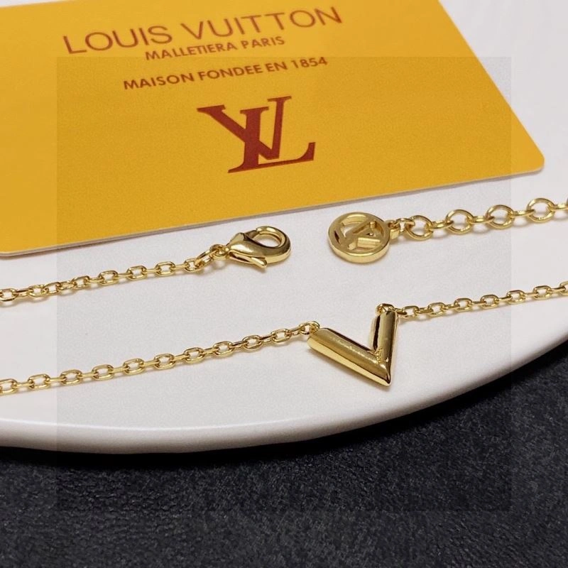Top mirror Louis Vuitton Necklaces