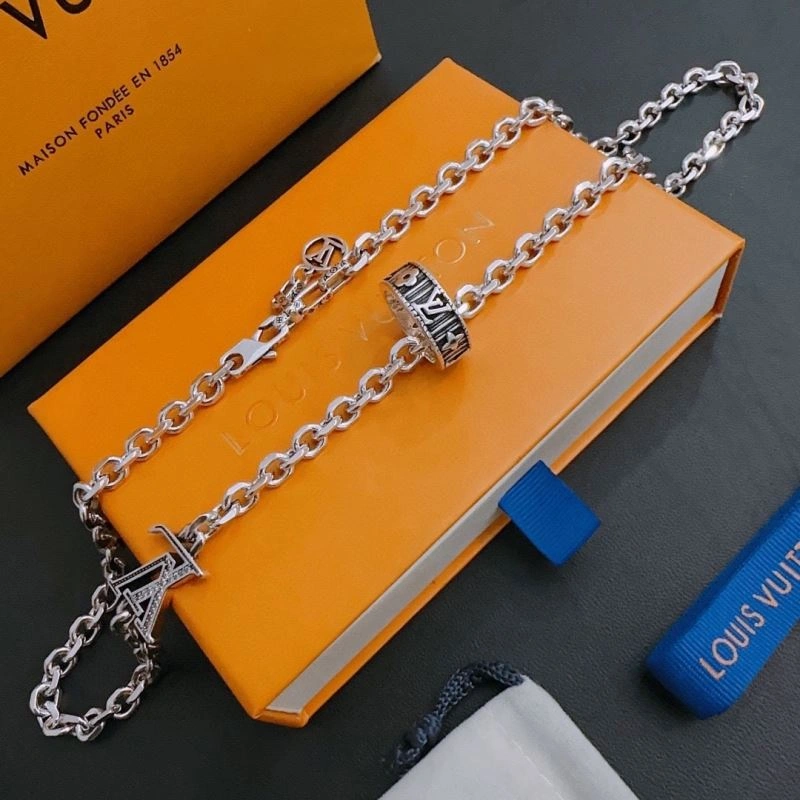 OEM Louis Vuitton Necklaces