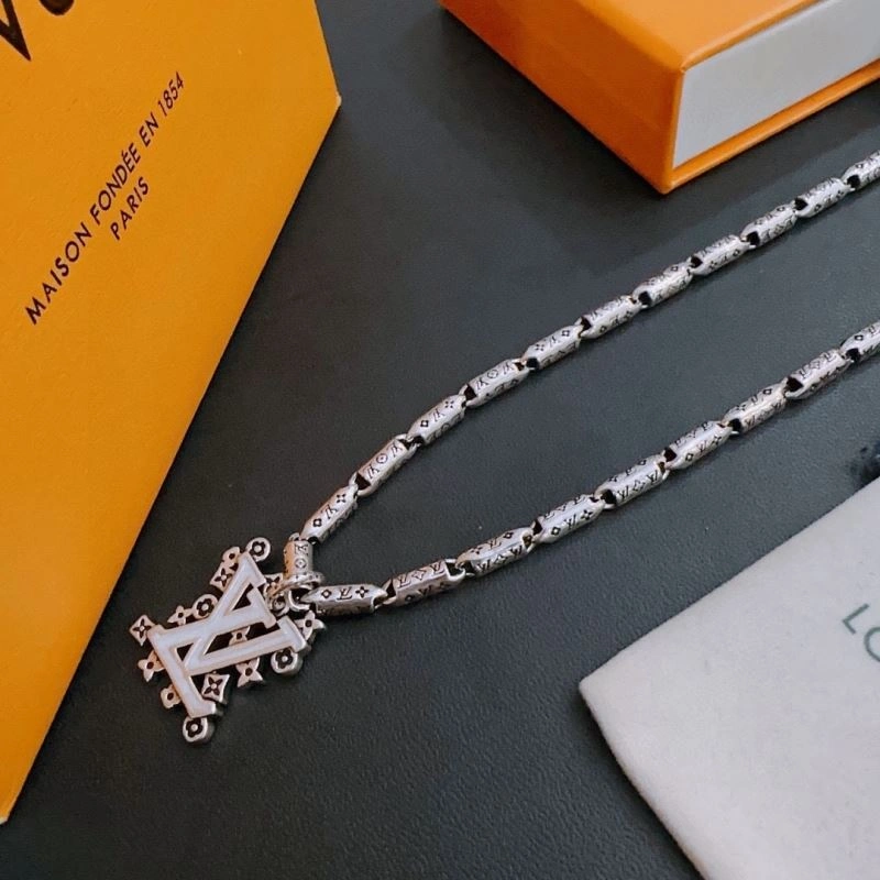 1:1 copy Louis Vuitton Necklaces