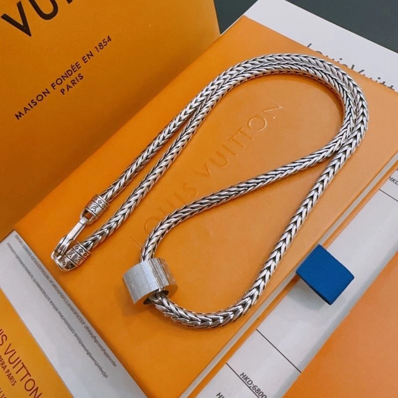 Louis Vuitton Necklaces