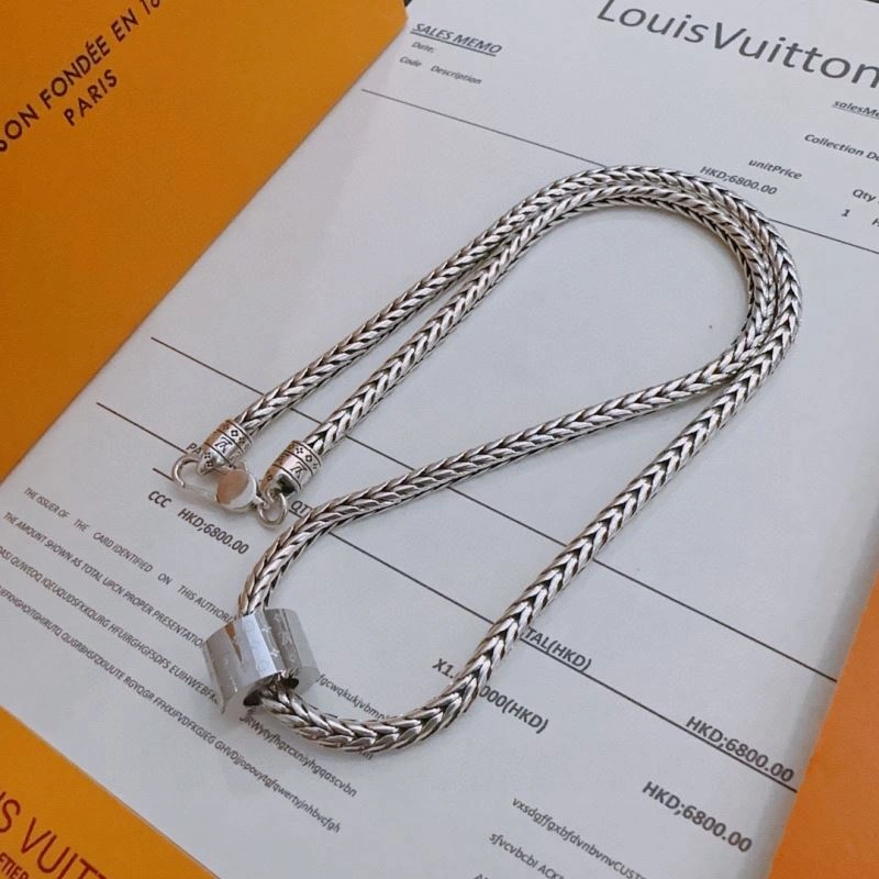 Original Louis Vuitton Necklaces