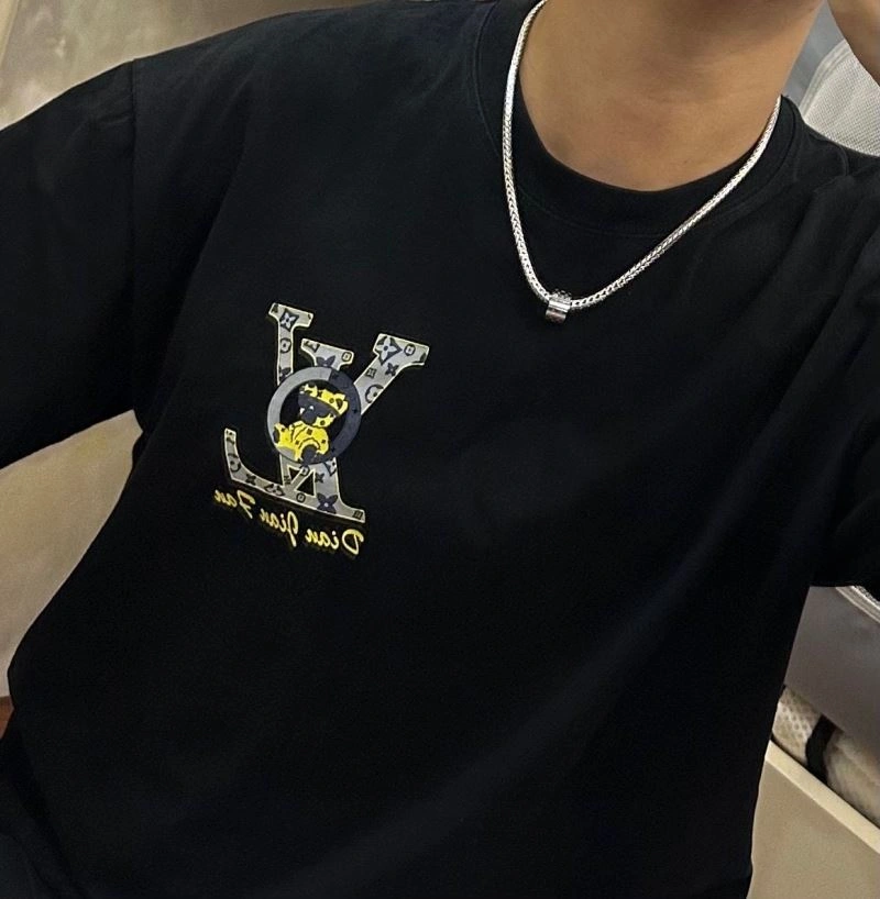 Original Louis Vuitton Necklaces