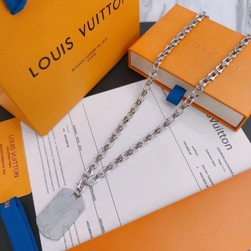 Inexpensive Louis Vuitton Necklaces