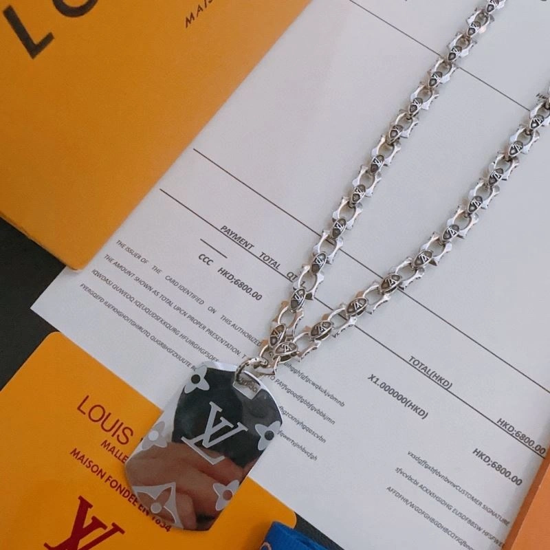 Inexpensive Louis Vuitton Necklaces
