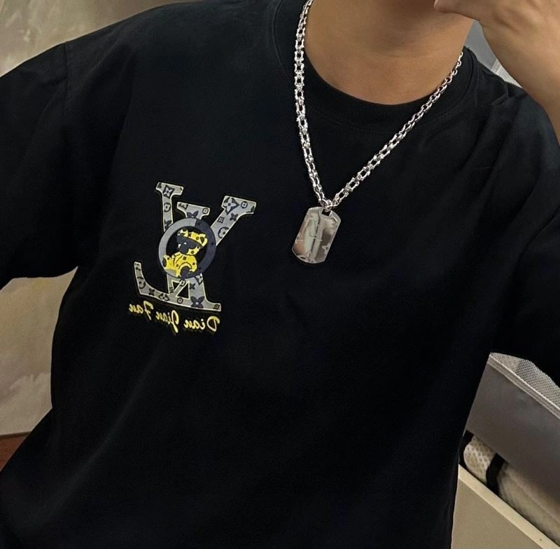 Inexpensive Louis Vuitton Necklaces