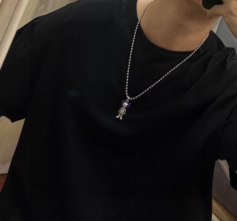 Economical Louis Vuitton Necklaces
