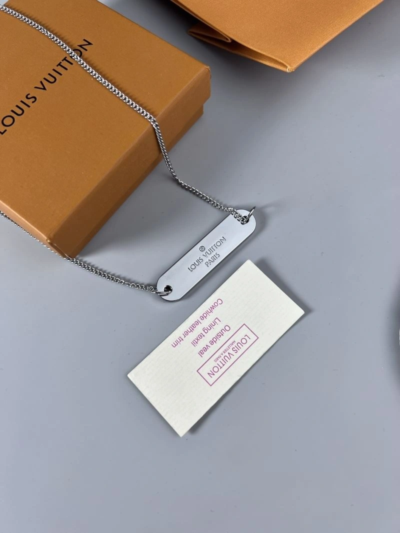 Official Louis Vuitton Necklaces