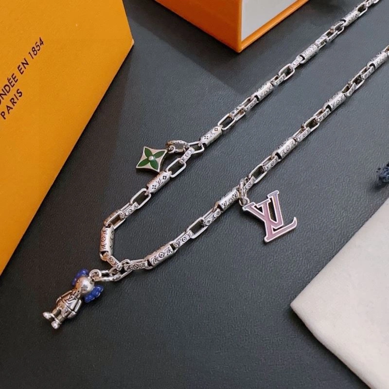 Top mirror Louis Vuitton Necklaces