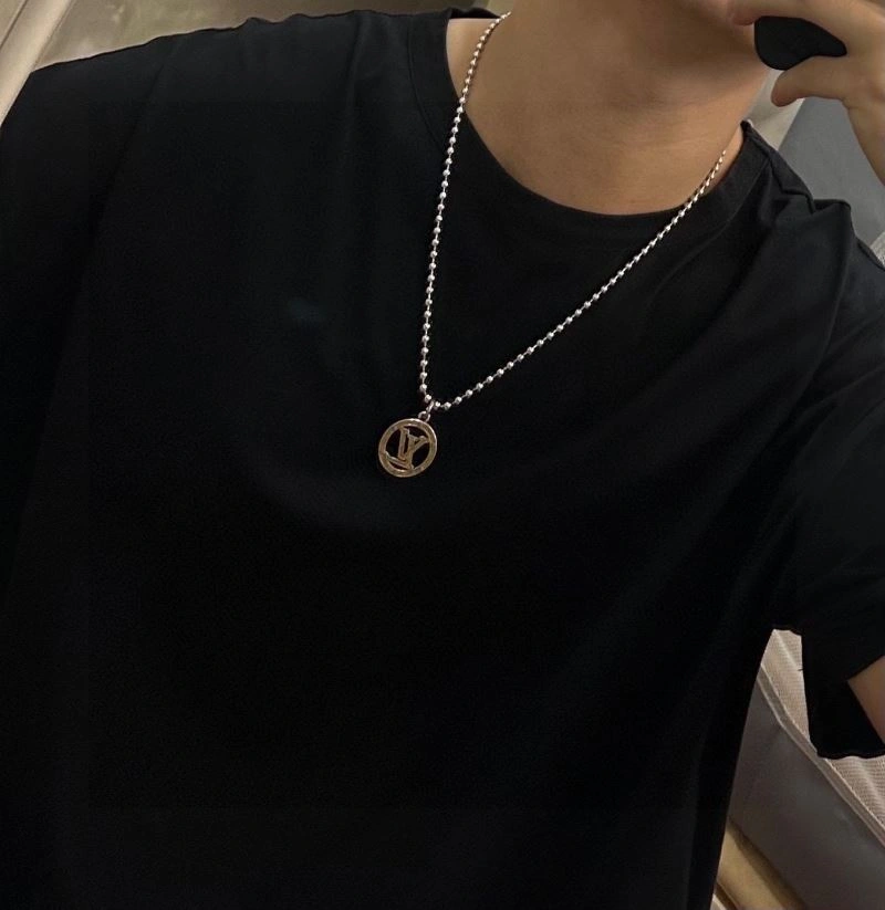 Economical Louis Vuitton Necklaces