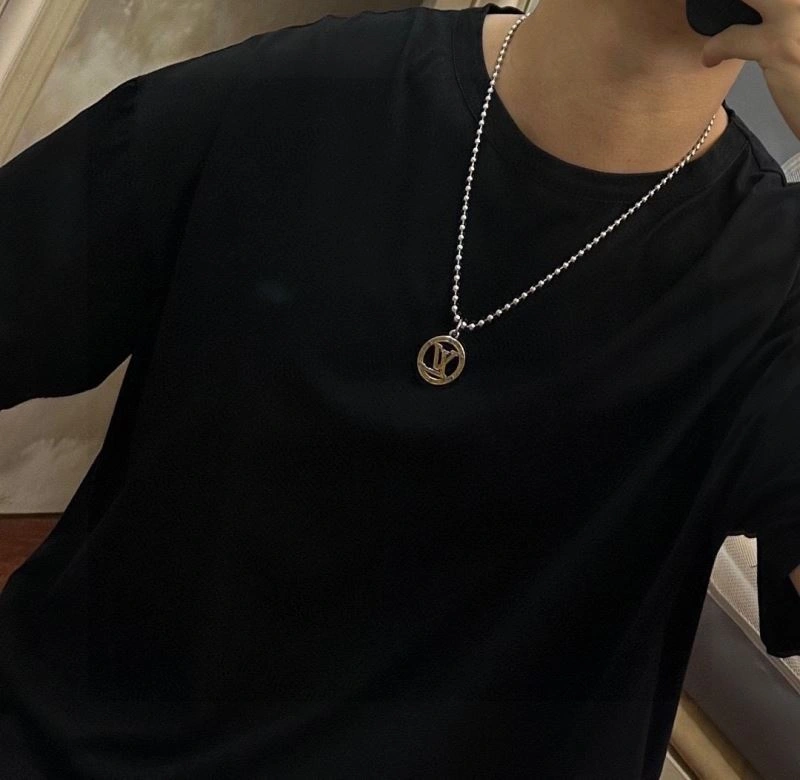 Economical Louis Vuitton Necklaces