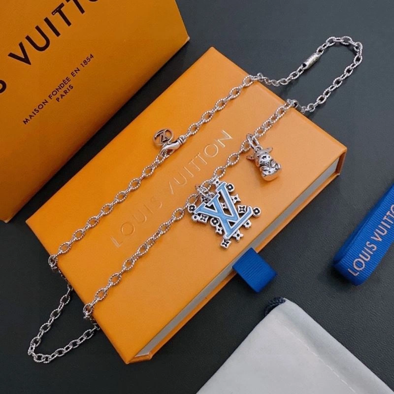 Top mirror Louis Vuitton Necklaces
