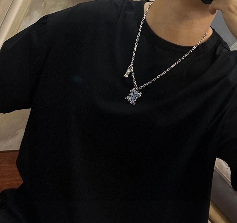 Top mirror Louis Vuitton Necklaces