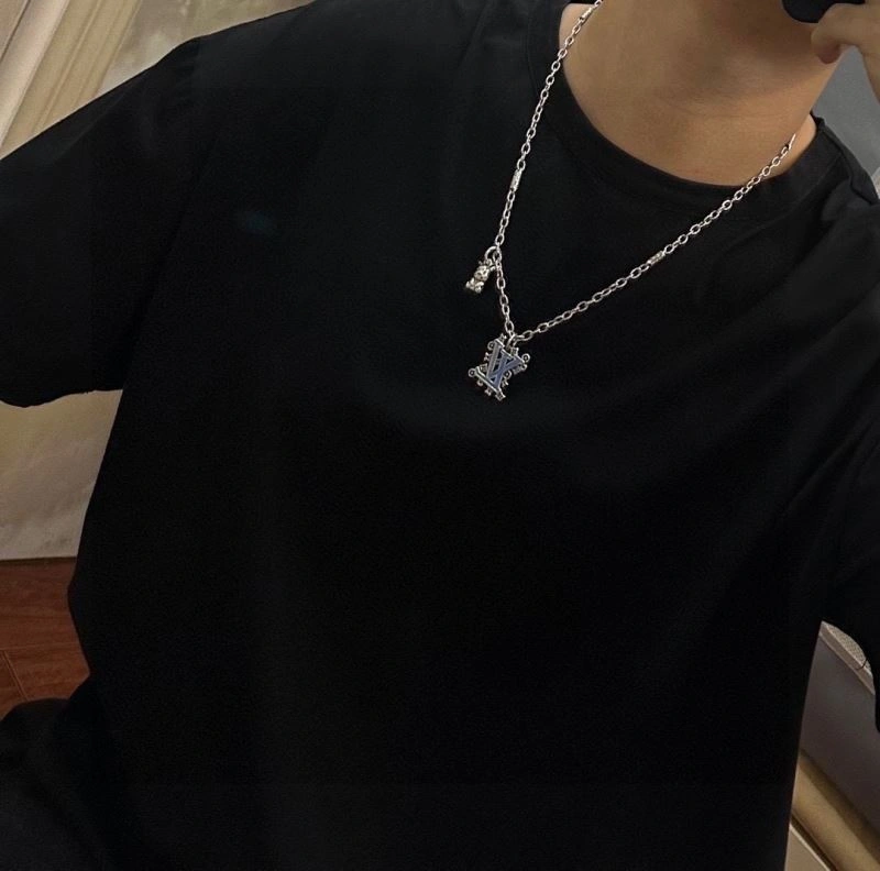 Top mirror Louis Vuitton Necklaces