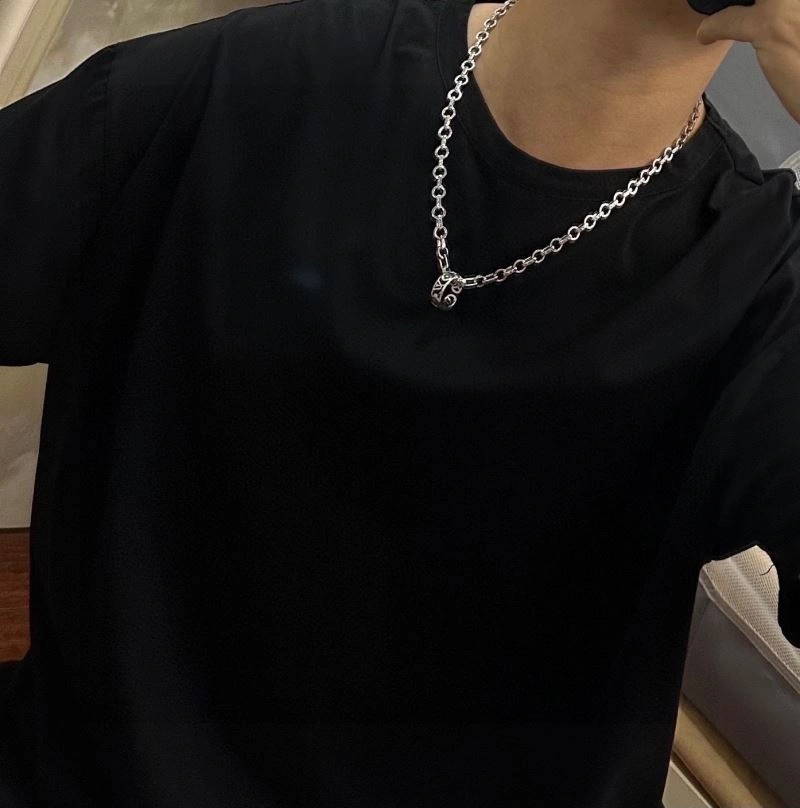 Budget-friendly Louis Vuitton Necklaces