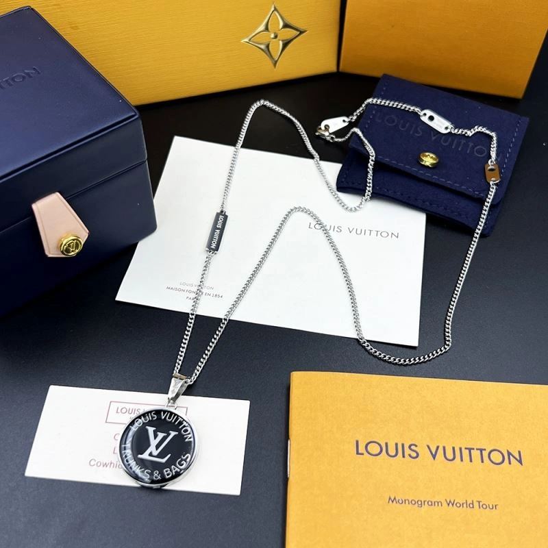 Accurate model Louis Vuitton Necklaces