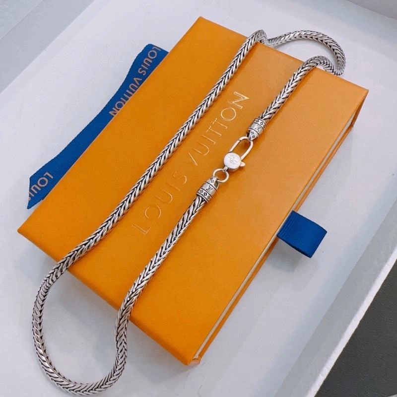 High fidelity Louis Vuitton Necklaces
