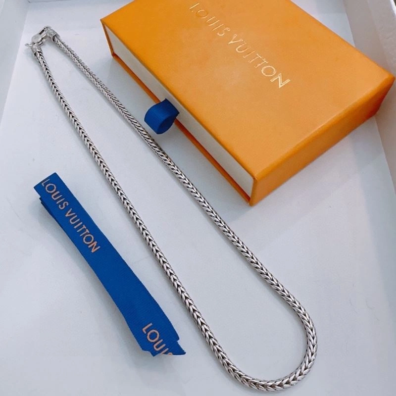High fidelity Louis Vuitton Necklaces