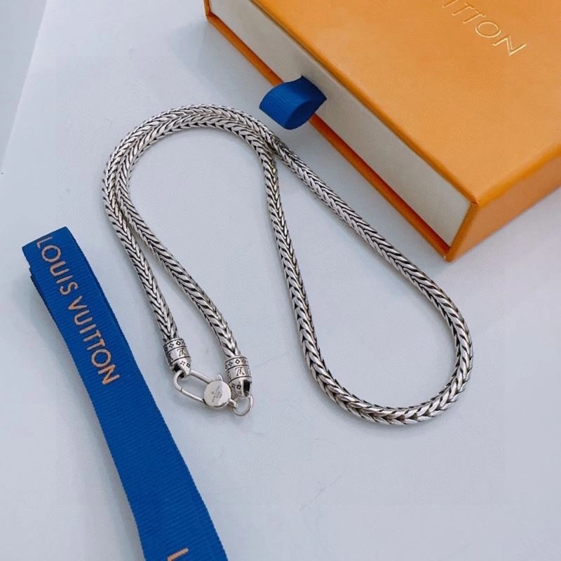 High fidelity Louis Vuitton Necklaces