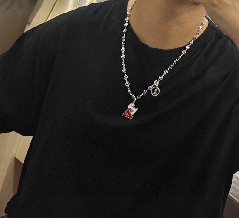 Original Louis Vuitton Necklaces