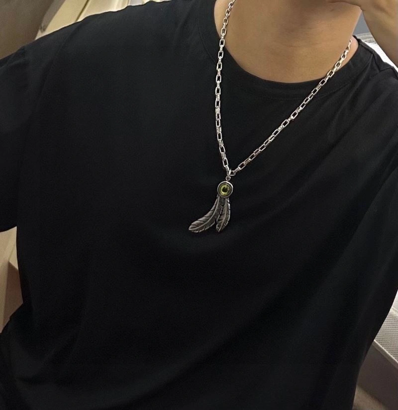Cut-rate Louis Vuitton Necklaces