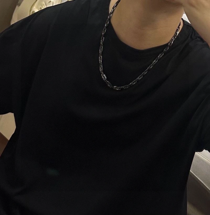 Mirror quality Louis Vuitton Necklaces