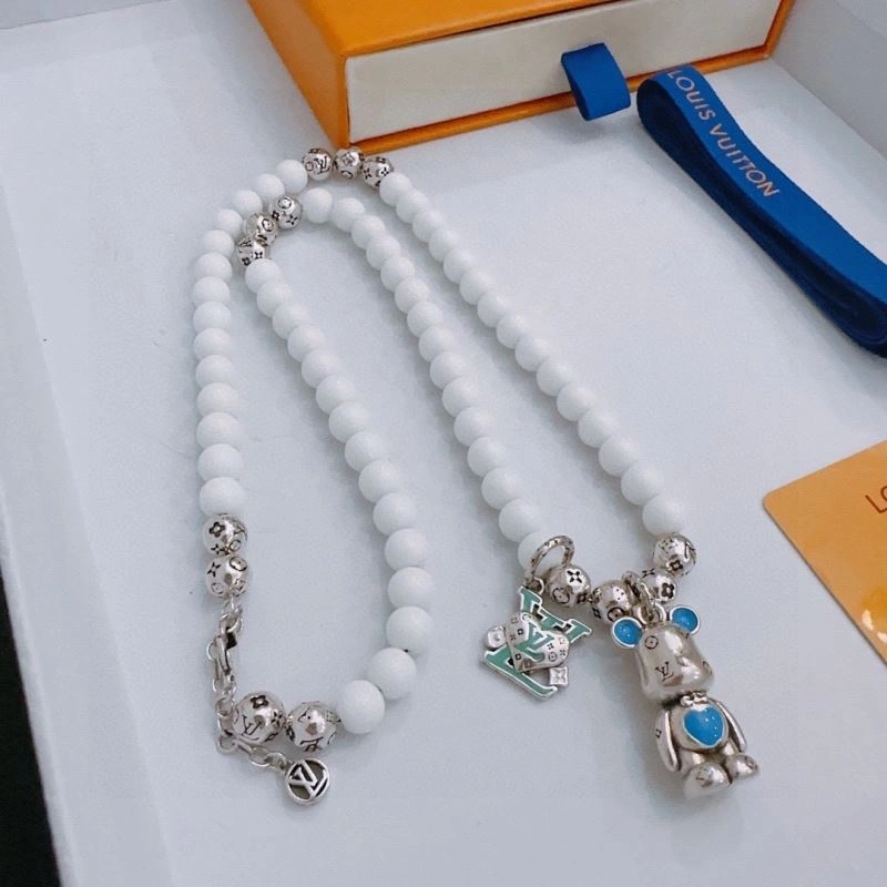 Discounted Louis Vuitton Necklaces