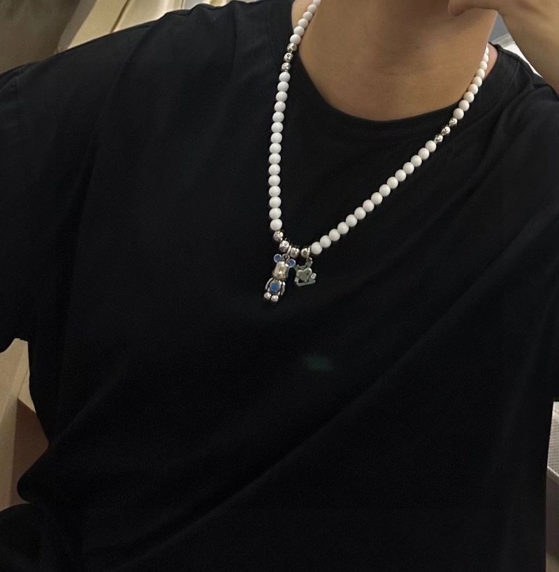 Discounted Louis Vuitton Necklaces