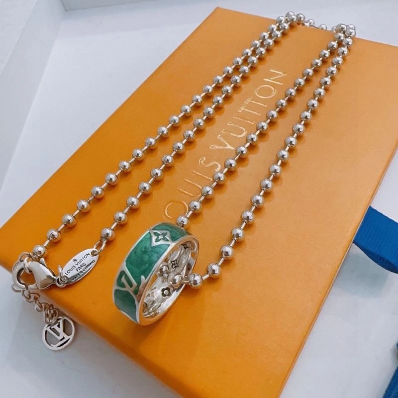 Value-priced Louis Vuitton Necklaces