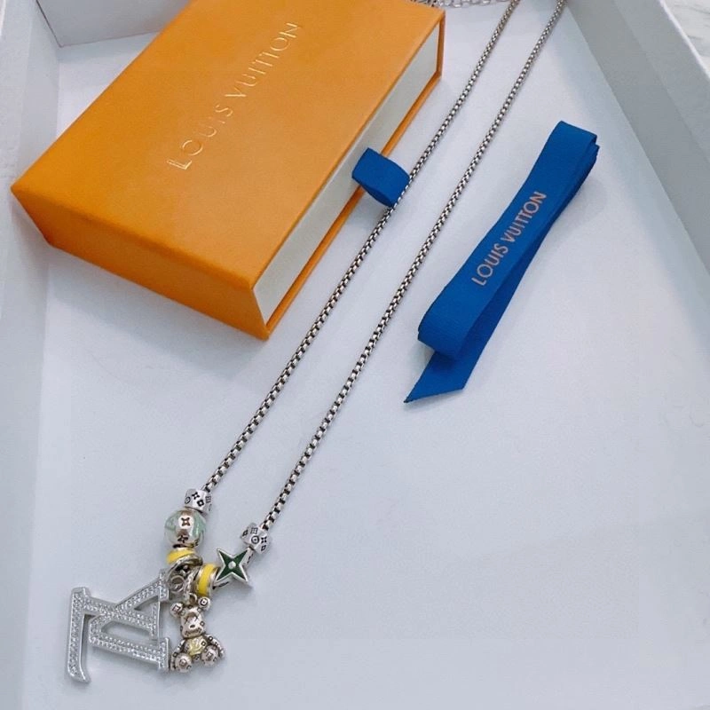 Discounted Louis Vuitton Necklaces