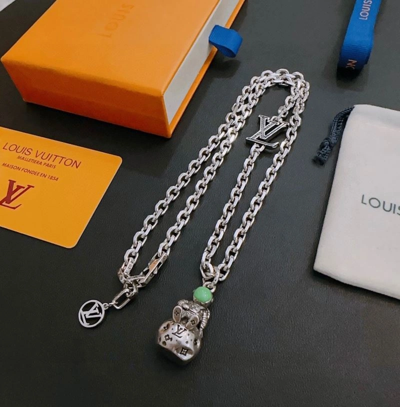 Top match Louis Vuitton Necklaces
