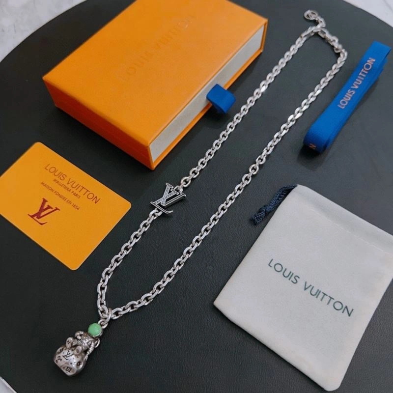 Top match Louis Vuitton Necklaces