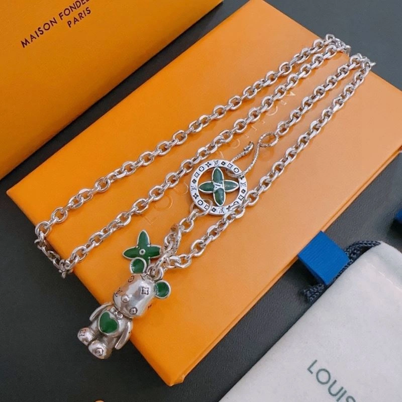 Affordable Louis Vuitton Necklaces