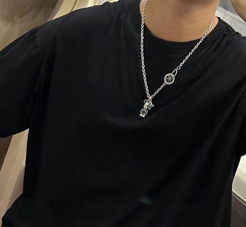 Affordable Louis Vuitton Necklaces