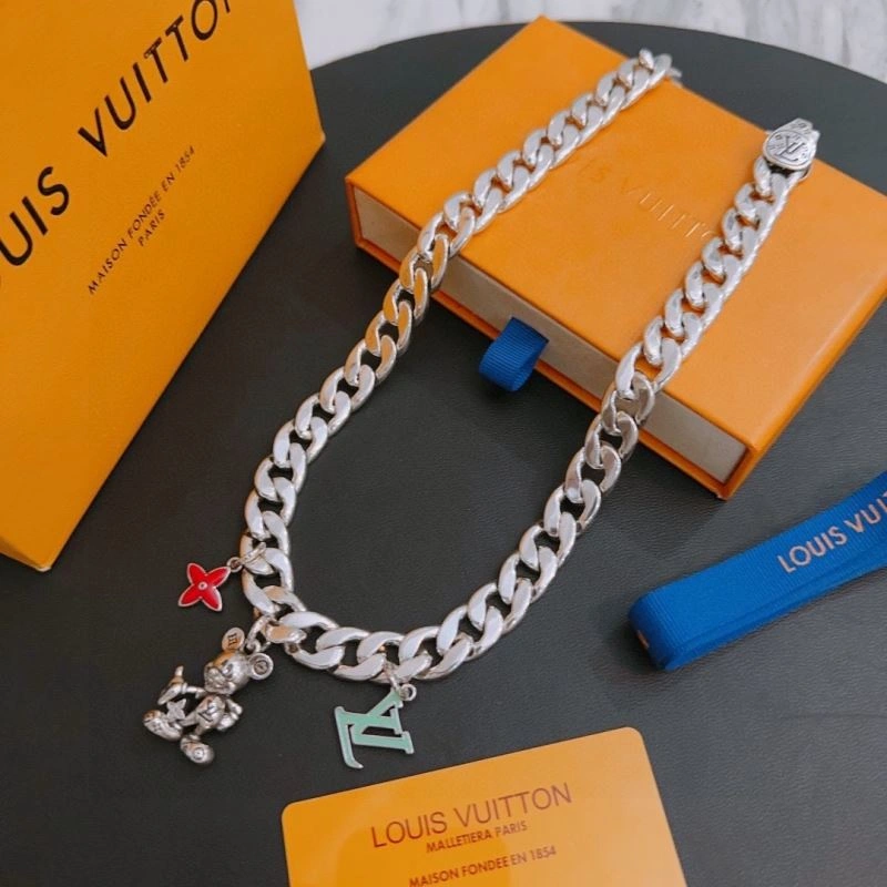 Top match Louis Vuitton Necklaces