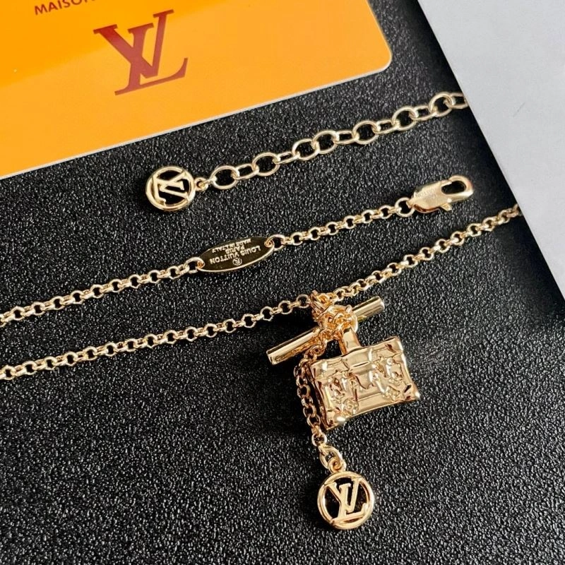 Factory-made Louis Vuitton Necklaces