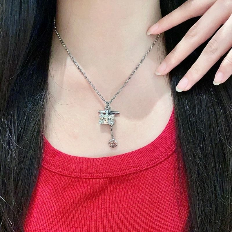 Louis Vuitton Necklaces