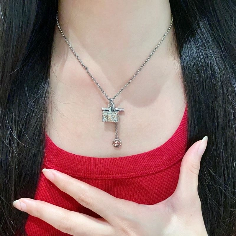 Affordable Louis Vuitton Necklaces
