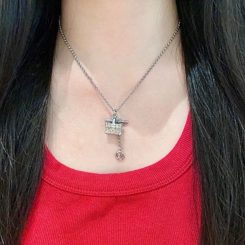 Affordable Louis Vuitton Necklaces