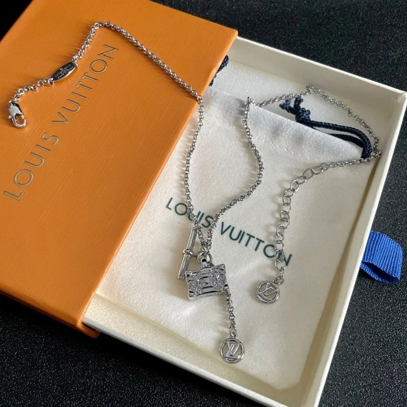 Affordable Louis Vuitton Necklaces