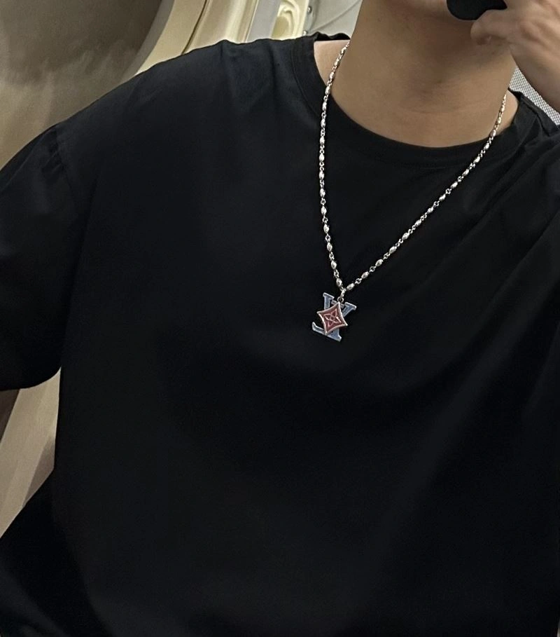 Mirror quality Louis Vuitton Necklaces