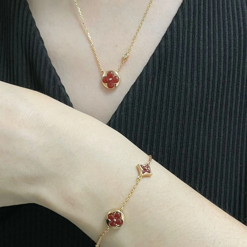 Real Louis Vuitton Necklaces