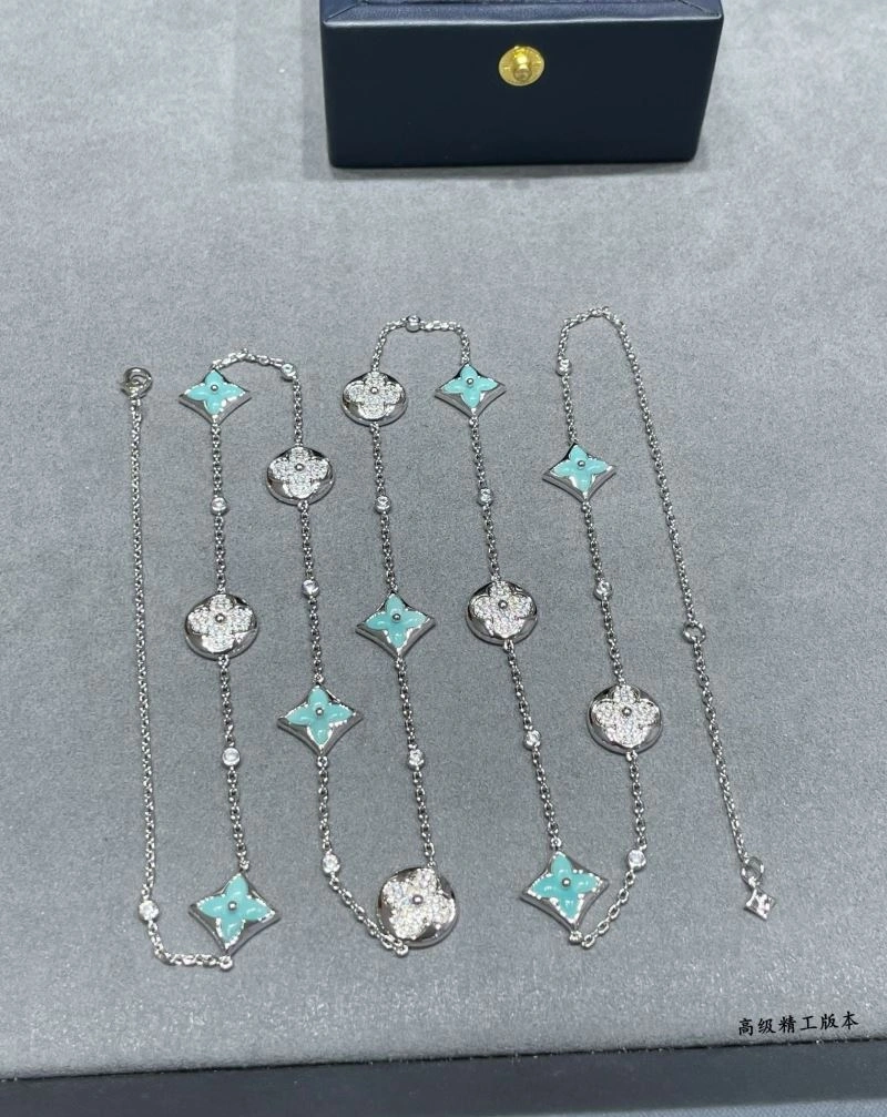 Low-cost Louis Vuitton Necklaces