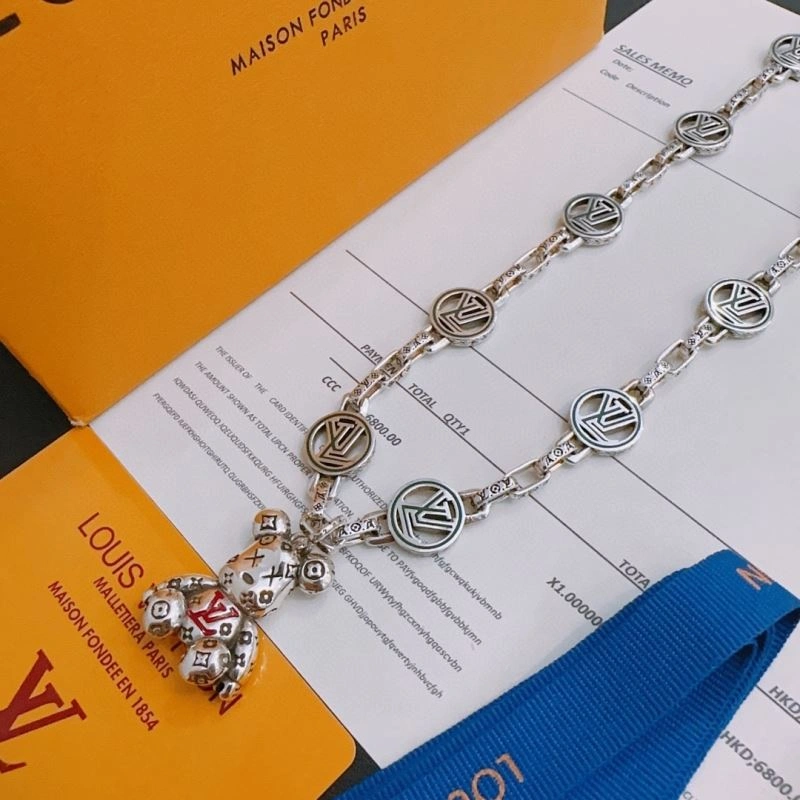 Legit Louis Vuitton Necklaces