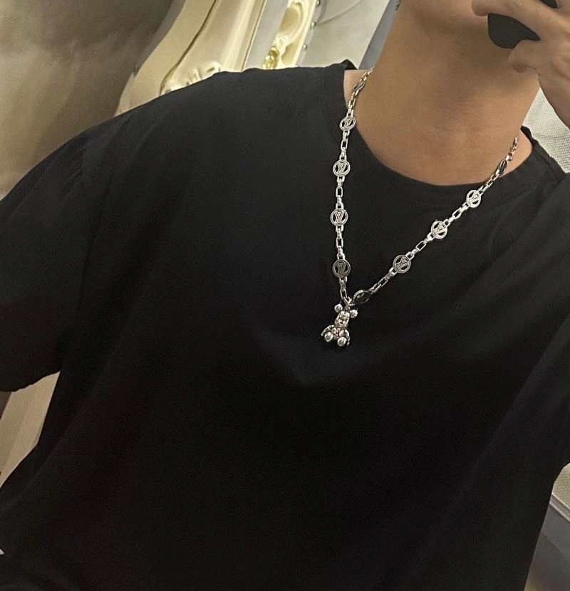 Legit Louis Vuitton Necklaces