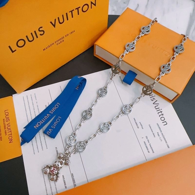 Legit Louis Vuitton Necklaces