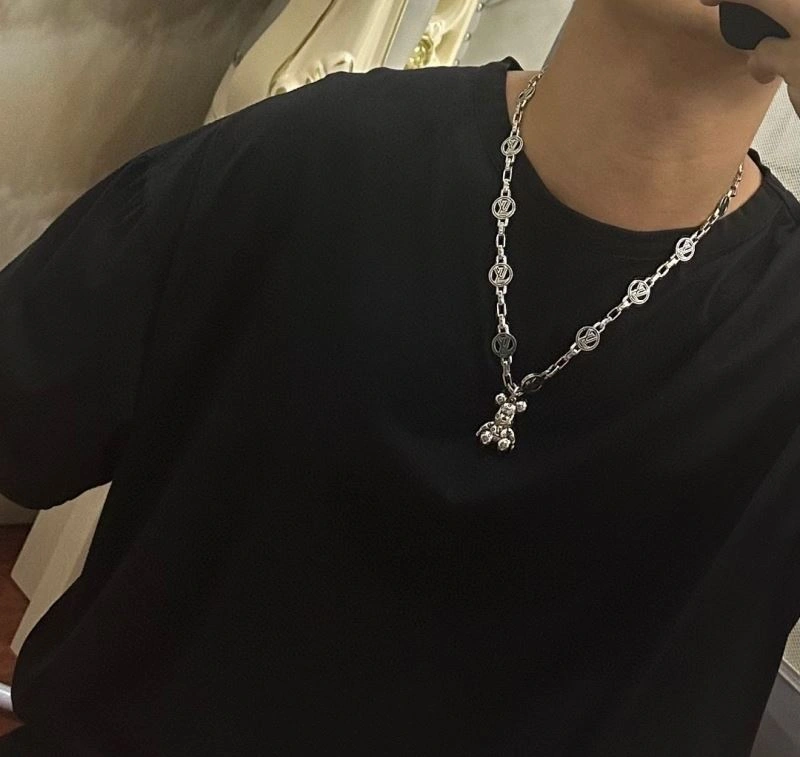 Legit Louis Vuitton Necklaces