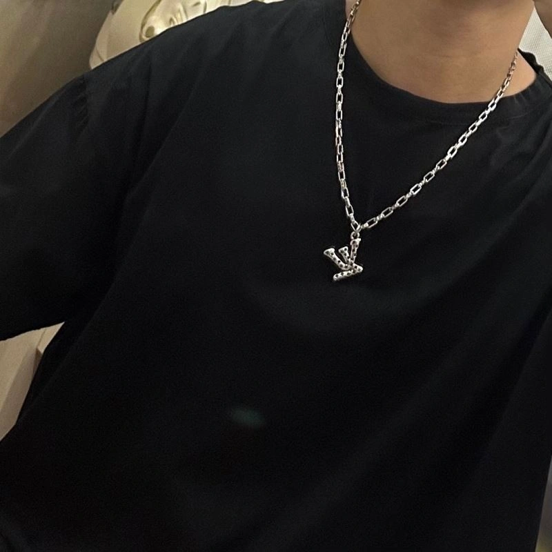 Original Louis Vuitton Necklaces