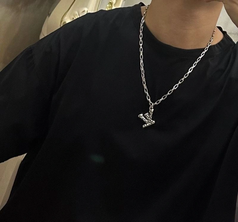 Original Louis Vuitton Necklaces