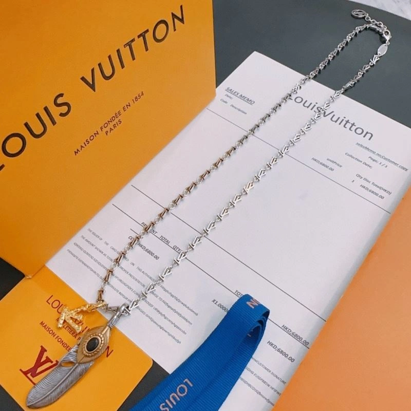 Value-priced Louis Vuitton Necklaces