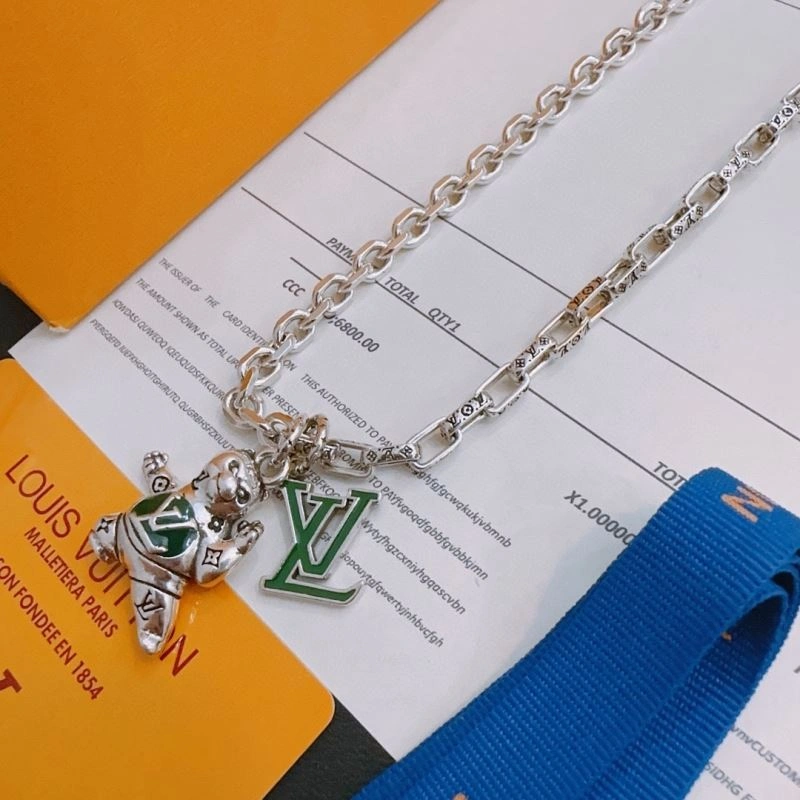 Discounted Louis Vuitton Necklaces